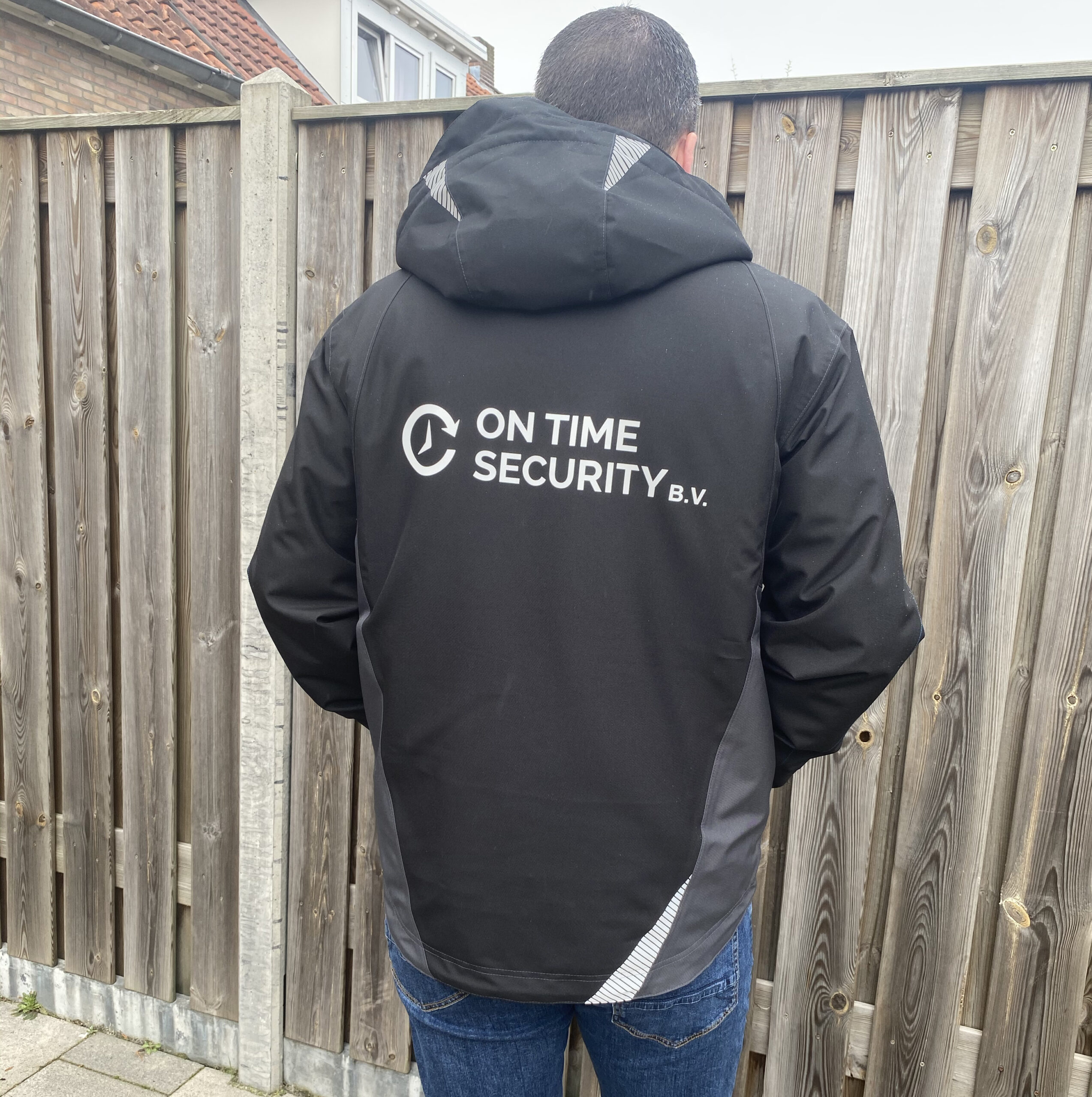Nieuwe werkjas - On Time Security BV - On Time Security